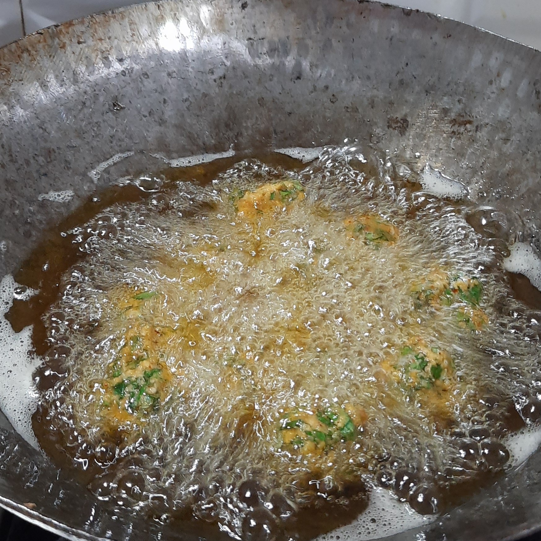 Taikile Ambado (Dangar) – Tora leaves fritters – Kamath's Kitchen